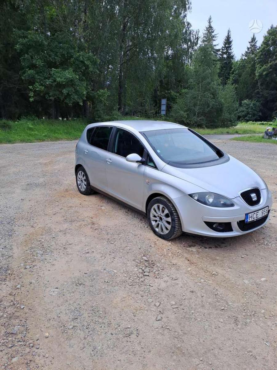 Pelēks SEAT Altea 2005 Radviliškis, ar dzinēja tilpumu 2.00 L un nobraukumu 415 tūkst. km par 700 €, foto 4 vietnē AUTOMOTO.COM.LV