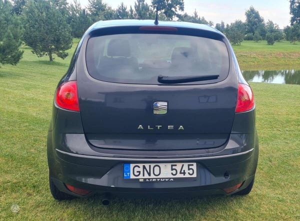 Grey SEAT Altea 2005 in Siauliai, with an engine capacity of 1.60 L and mileage of 169 thousand km for 999 €, photo 9 on AUTOMOTO.COM.LV