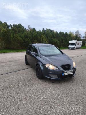 Grey SEAT Altea 2005 in Talsi, with an engine capacity of 2.00 L and mileage of 0 thousand km for 1050 €, photo 3 on AUTOMOTO.COM.LV