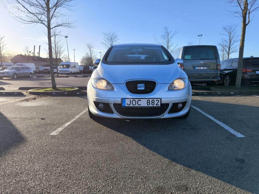 Pelēks SEAT Altea 2006 Klaipėda, ar dzinēja tilpumu 2.00 L un nobraukumu 428 tūkst. km par 1000 €, foto 1 vietnē AUTOMOTO.COM.LV