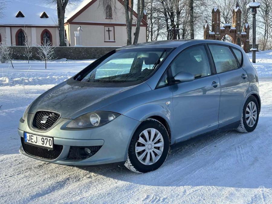 Grey SEAT Altea 2006 in Vilnius, with an engine capacity of 1.90 L and mileage of 250 thousand km for 1199 €, photo 1 on AUTOMOTO.COM.LV