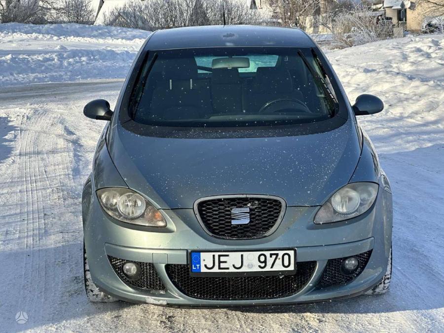 Grey SEAT Altea 2006 in Vilnius, with an engine capacity of 1.90 L and mileage of 250 thousand km for 1199 €, photo 3 on AUTOMOTO.COM.LV
