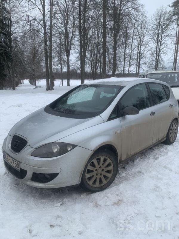 Grey SEAT Altea 2006 in Talsi, with an engine capacity of 1.60 L and mileage of 422 thousand km for 600 €, photo 1 on AUTOMOTO.COM.LV