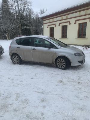Grey SEAT Altea 2006 in Talsi, with an engine capacity of 1.60 L and mileage of 422 thousand km for 600 €, photo 2 on AUTOMOTO.COM.LV