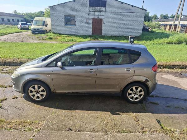 Grey SEAT Altea 2006 in Panevezys, with an engine capacity of 1.90 L and mileage of 344 thousand km for 1150 €, photo 2 on AUTOMOTO.COM.LV
