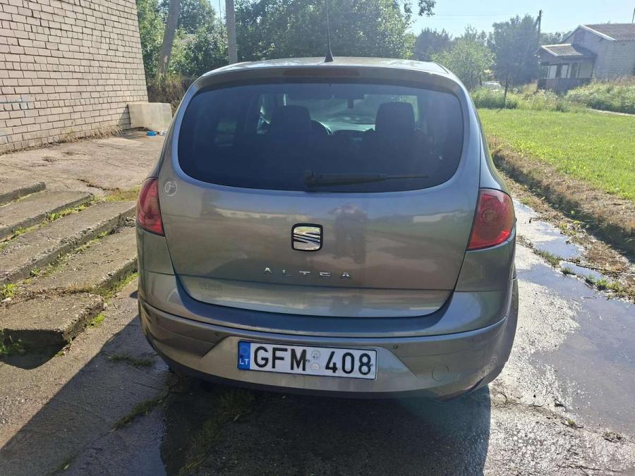 Grey SEAT Altea 2006 in Panevezys, with an engine capacity of 1.90 L and mileage of 344 thousand km for 1150 €, photo 5 on AUTOMOTO.COM.LV