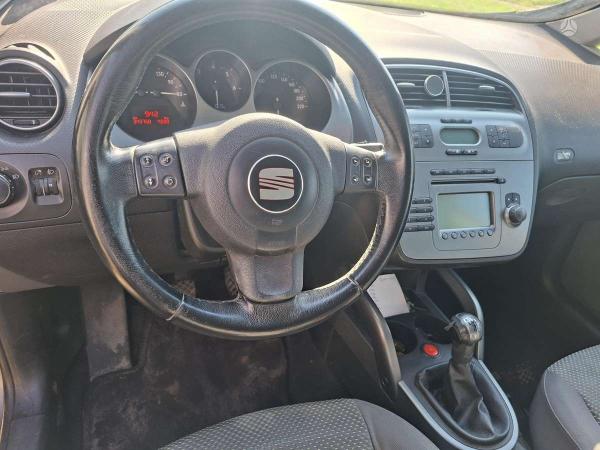 Grey SEAT Altea 2006 in Panevezys, with an engine capacity of 1.90 L and mileage of 344 thousand km for 1150 €, photo 5 on AUTOMOTO.COM.LV