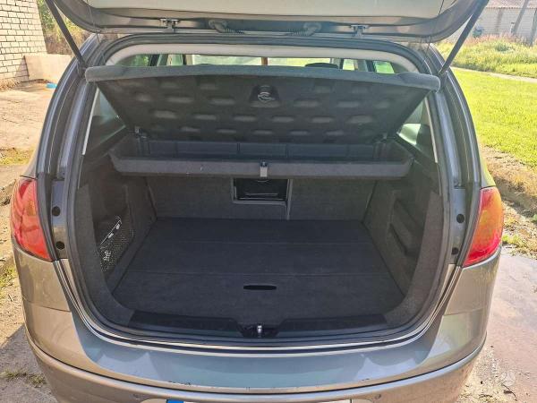 Grey SEAT Altea 2006 in Panevezys, with an engine capacity of 1.90 L and mileage of 344 thousand km for 1150 €, photo 8 on AUTOMOTO.COM.LV