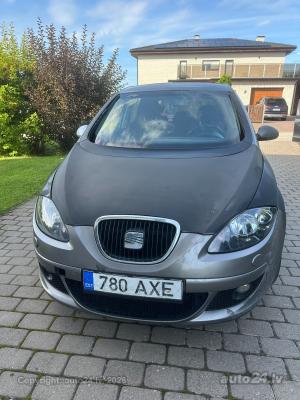 Pelēks SEAT Altea 2006 Tartu, ar dzinēja tilpumu 1.90 L un nobraukumu 291 tūkst. km par 1400 €, foto 3 vietnē AUTOMOTO.COM.LV