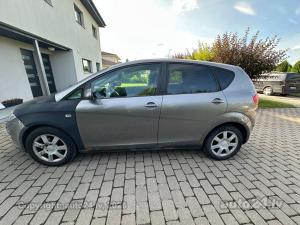 Pelēks SEAT Altea 2006 Tartu, ar dzinēja tilpumu 1.90 L un nobraukumu 291 tūkst. km par 1400 €, foto 4 vietnē AUTOMOTO.COM.LV