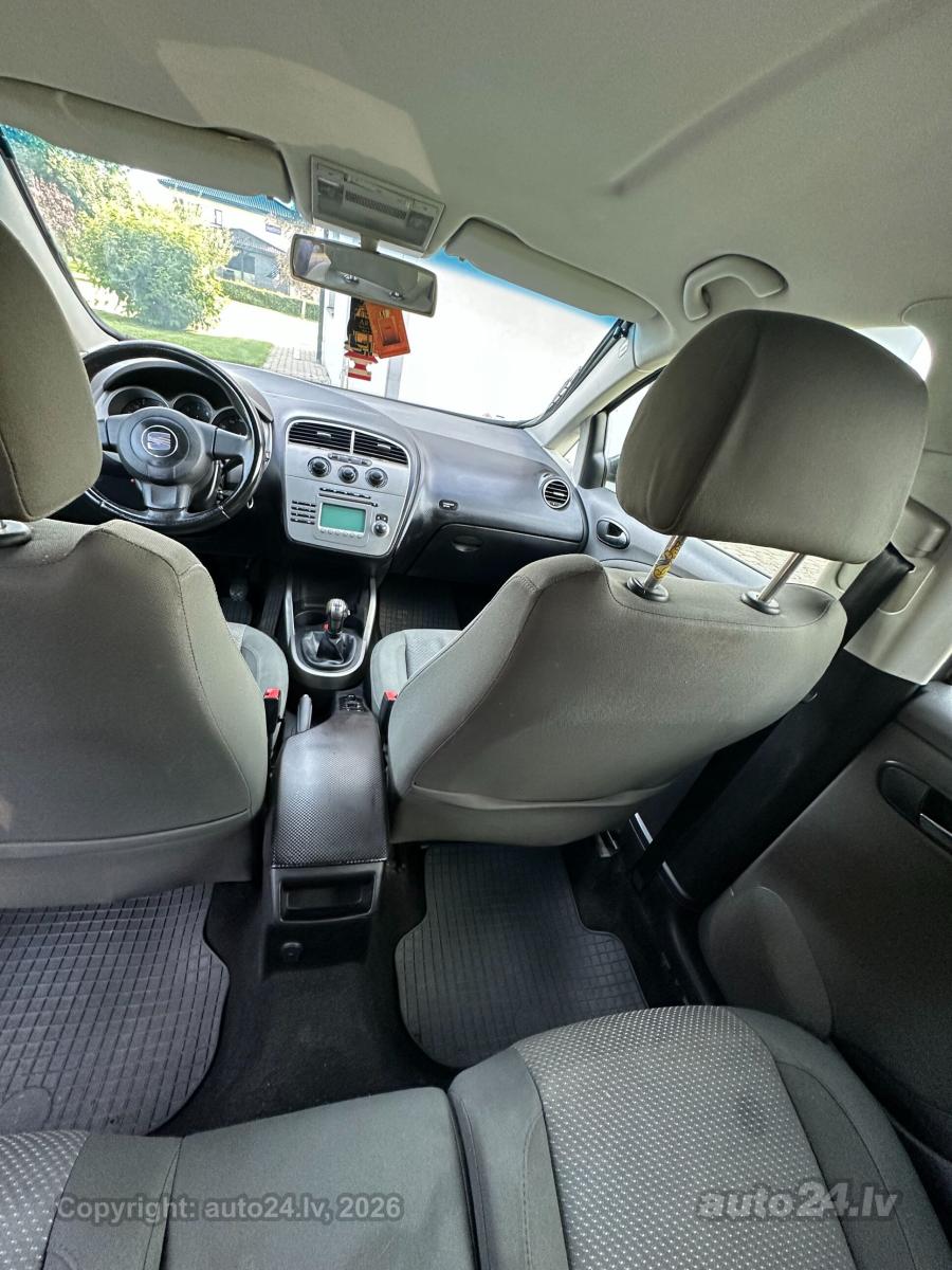 Pelēks SEAT Altea 2006 Tartu, ar dzinēja tilpumu 1.90 L un nobraukumu 291 tūkst. km par 1400 €, foto 11 vietnē AUTOMOTO.COM.LV