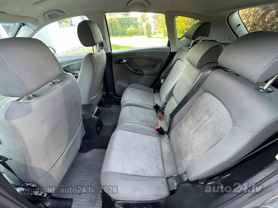 Pelēks SEAT Altea 2006 Tartu, ar dzinēja tilpumu 1.90 L un nobraukumu 291 tūkst. km par 1400 €, foto 12 vietnē AUTOMOTO.COM.LV