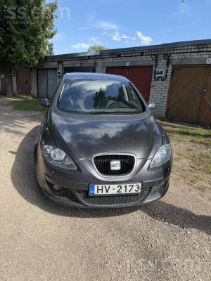 Grey SEAT Altea 2006 in Riga, with an engine capacity of 2.00 L and mileage of 361 thousand km for 800 €, photo  on AUTOMOTO.COM.LV