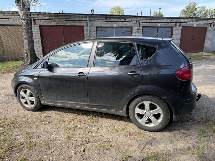 Grey SEAT Altea 2006 in Riga, with an engine capacity of 2.00 L and mileage of 361 thousand km for 800 €, photo 5 on AUTOMOTO.COM.LV
