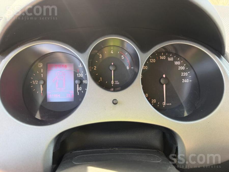 Grey SEAT Altea 2006 in Riga, with an engine capacity of 2.00 L and mileage of 361 thousand km for 800 €, photo 8 on AUTOMOTO.COM.LV