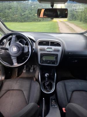 Grey SEAT Altea 2006 in Elektrenai, with an engine capacity of 1.90 L and mileage of 302 thousand km for 1350 €, photo 13 on AUTOMOTO.COM.LV