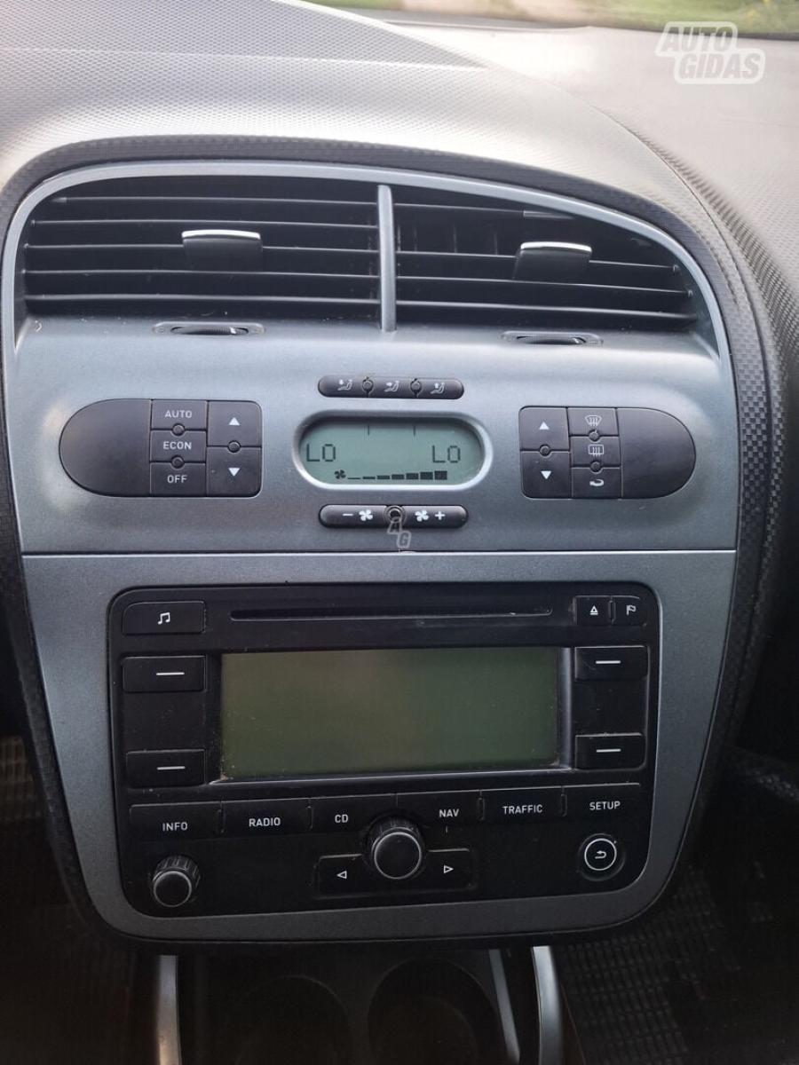 Grey SEAT Altea 2006 in Elektrenai, with an engine capacity of 1.90 L and mileage of 302 thousand km for 1350 €, photo 17 on AUTOMOTO.COM.LV