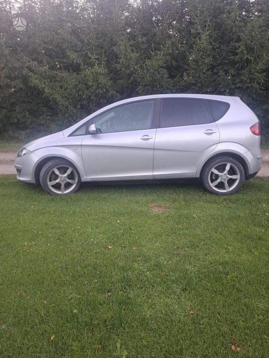 Pelēks SEAT Altea 2006 Elektrėnai, ar dzinēja tilpumu 1.90 L un nobraukumu 302 tūkst. km par 1290 €, foto 4 vietnē AUTOMOTO.COM.LV