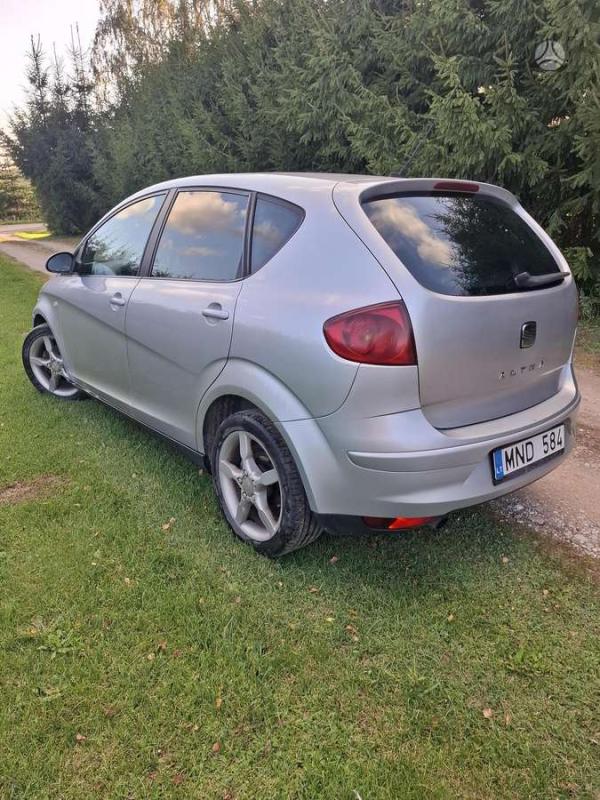 SEAT Altea 2006 Elektrėnai vietnē Pelēks SEAT Altea 2006 Elektrėnai, ar dzinēja tilpumu 1.90 L un nobraukumu 302 tūkst. km par 1290 €, foto 5 vietnē AUTOMOTO.COM.LV