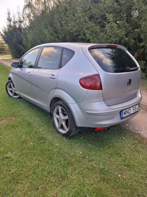 Pelēks SEAT Altea 2006 Elektrėnai, ar dzinēja tilpumu 1.90 L un nobraukumu 302 tūkst. km par 1290 €, foto 5 vietnē AUTOMOTO.COM.LV