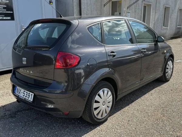 Grey SEAT Altea 2007 in Daugavpils, with an engine capacity of 1.90 L and mileage of 237 thousand km for 3450 €, photo 6 on AUTOMOTO.COM.LV