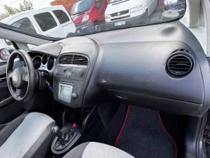 Pelēks SEAT Altea 2007 Daugavpils, ar dzinēja tilpumu 1.90 L un nobraukumu 237 tūkst. km par 3450 €, foto 14 vietnē AUTOMOTO.COM.LV
