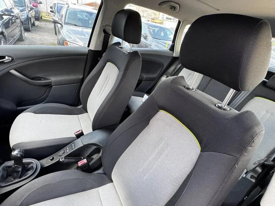 Pelēks SEAT Altea 2007 Daugavpils, ar dzinēja tilpumu 1.90 L un nobraukumu 237 tūkst. km par 3450 €, foto 19 vietnē AUTOMOTO.COM.LV