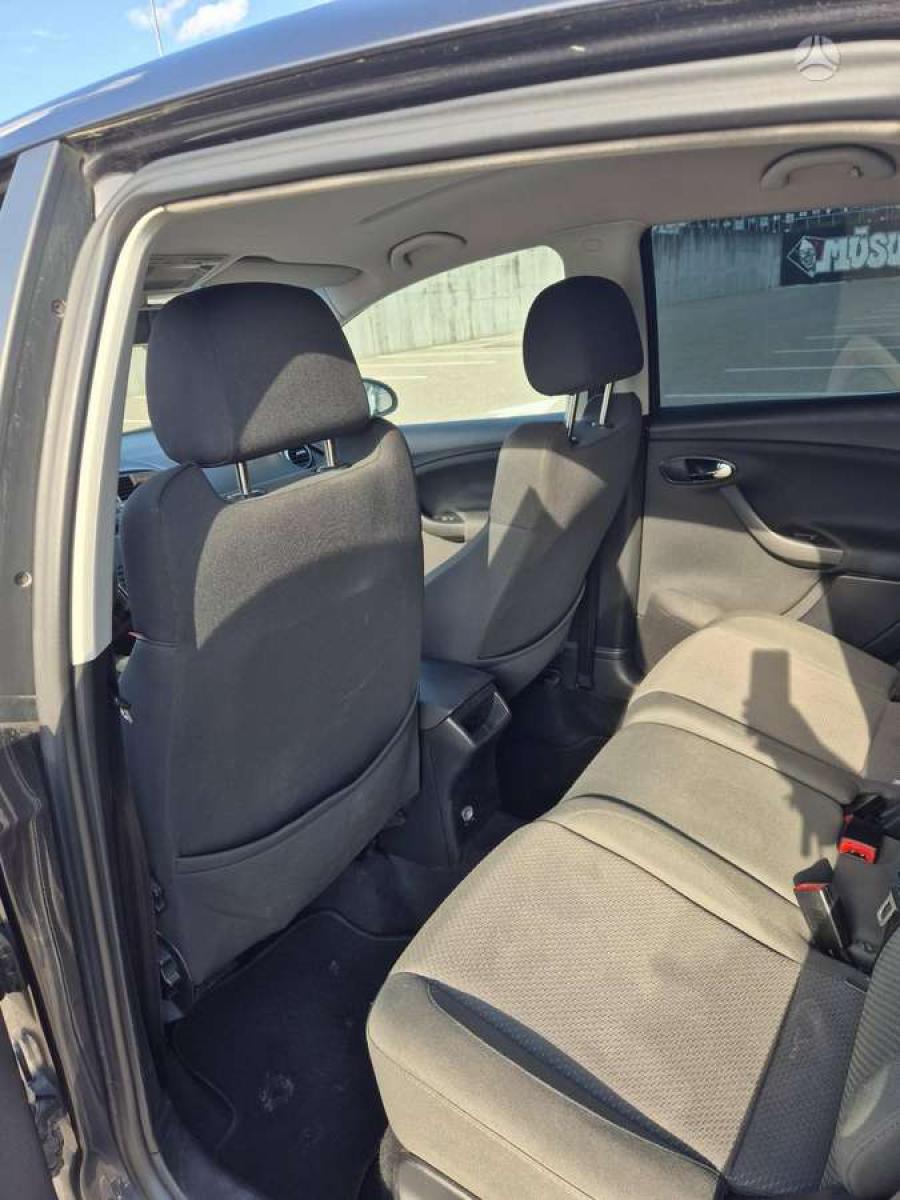 Pelēks SEAT Altea 2007 Pasvalys, ar dzinēja tilpumu 1.97 L un nobraukumu 264 tūkst. km par 1800 €, foto 10 vietnē AUTOMOTO.COM.LV