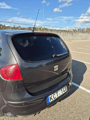 Pelēks SEAT Altea 2007 Pasvalys, ar dzinēja tilpumu 1.97 L un nobraukumu 264 tūkst. km par 1800 €, foto 12 vietnē AUTOMOTO.COM.LV
