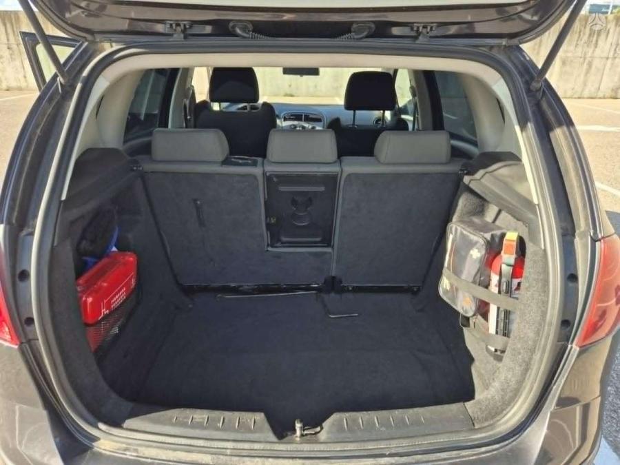 Pelēks SEAT Altea 2007 Pasvalys, ar dzinēja tilpumu 1.97 L un nobraukumu 264 tūkst. km par 1800 €, foto 13 vietnē AUTOMOTO.COM.LV