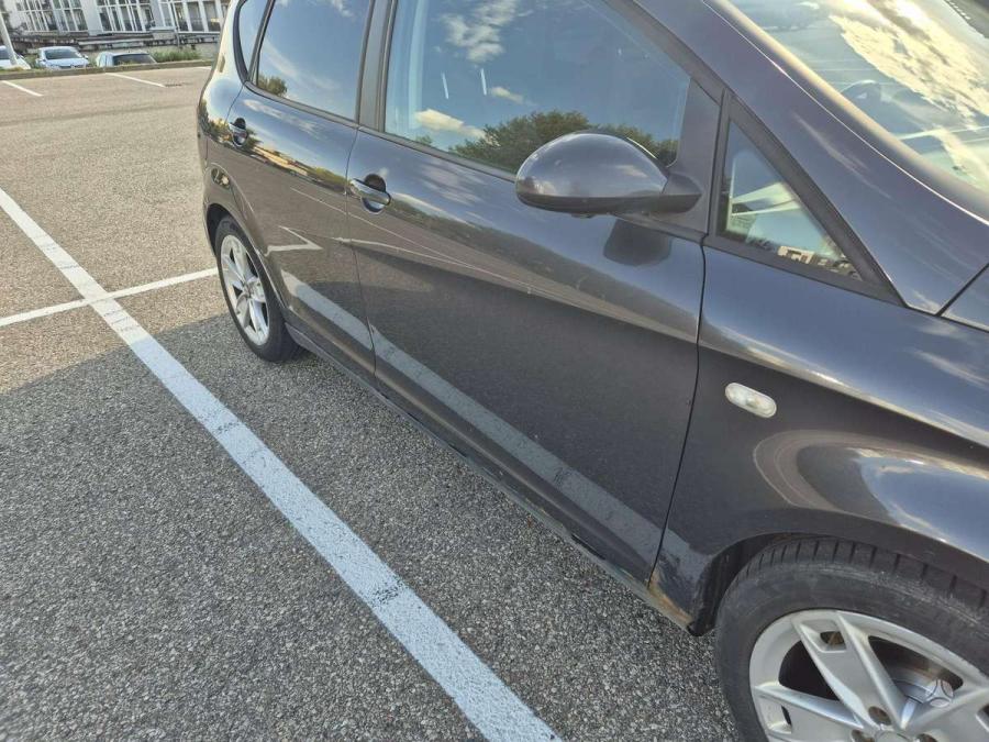 Pelēks SEAT Altea 2007 Pasvalys, ar dzinēja tilpumu 1.97 L un nobraukumu 264 tūkst. km par 1800 €, foto 14 vietnē AUTOMOTO.COM.LV