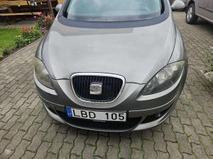 Pelēks SEAT Altea 2007 Kelmė, ar dzinēja tilpumu 2.00 L un nobraukumu 309 tūkst. km par 1400 €, foto 4 vietnē AUTOMOTO.COM.LV