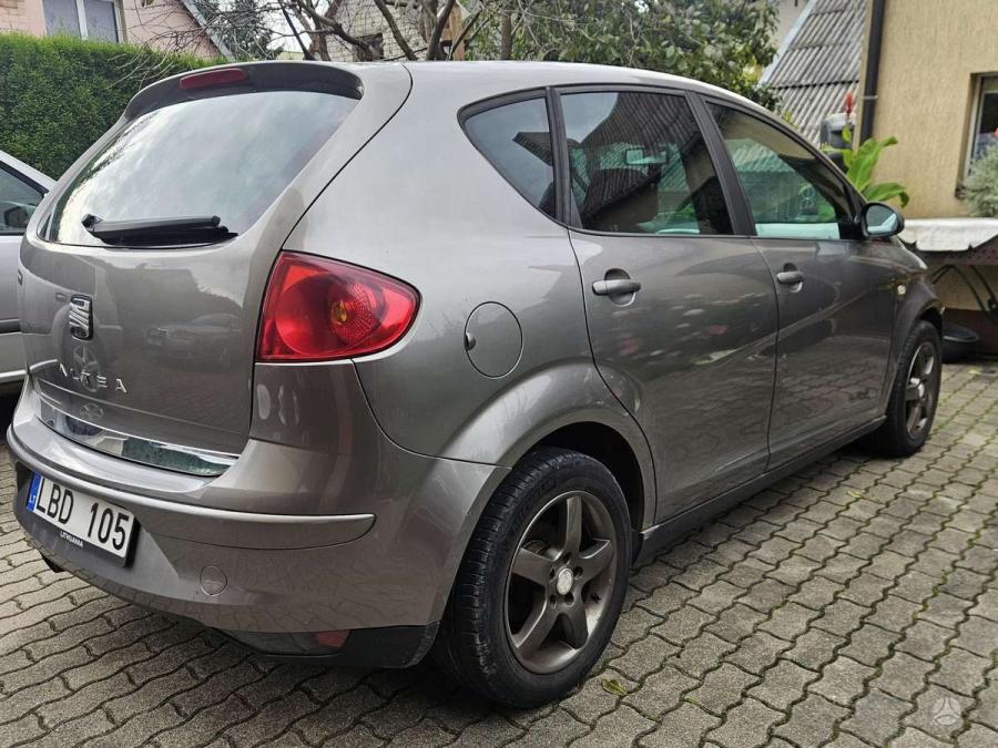 Pelēks SEAT Altea 2007 Kelmė, ar dzinēja tilpumu 2.00 L un nobraukumu 309 tūkst. km par 1400 €, foto 6 vietnē AUTOMOTO.COM.LV