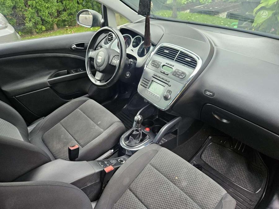 Pelēks SEAT Altea 2007 Kelmė, ar dzinēja tilpumu 2.00 L un nobraukumu 309 tūkst. km par 1400 €, foto 8 vietnē AUTOMOTO.COM.LV