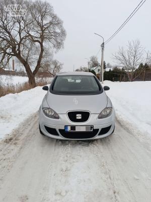 Grey SEAT Altea 2008 in Siauliai, with an engine capacity of 1.90 L and mileage of 268 thousand km for 2000 €, photo 2 on AUTOMOTO.COM.LV