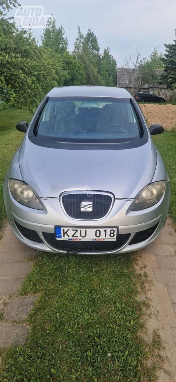 Pelēks SEAT Altea 2008 Viļņa, ar dzinēja tilpumu 1.90 L un nobraukumu 375 tūkst. km par 550 €, foto 1 vietnē AUTOMOTO.COM.LV