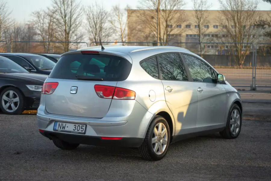 Grey SEAT Altea 2008 in Liepaja, with an engine capacity of 1.90 L and mileage of 205 thousand km for 3800 €, photo 5 on AUTOMOTO.COM.LV