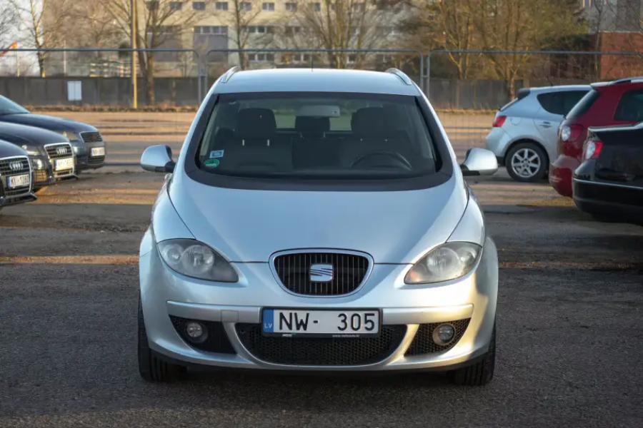 Grey SEAT Altea 2008 in Liepaja, with an engine capacity of 1.90 L and mileage of 205 thousand km for 3800 €, photo 7 on AUTOMOTO.COM.LV