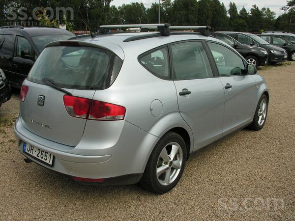 Grey SEAT Altea 2008 in Riga, with an engine capacity of 1.90 L and mileage of 0 thousand km for 1750 €, photo 3 on AUTOMOTO.COM.LV