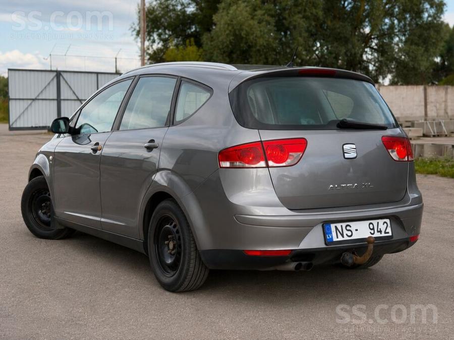 Pelēks SEAT Altea 2008 Rīga, ar dzinēja tilpumu 2.00 L un nobraukumu 358 tūkst. km par 900 €, foto 5 vietnē AUTOMOTO.COM.LV
