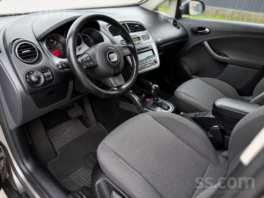Pelēks SEAT Altea 2008 Rīga, ar dzinēja tilpumu 2.00 L un nobraukumu 358 tūkst. km par 900 €, foto 6 vietnē AUTOMOTO.COM.LV