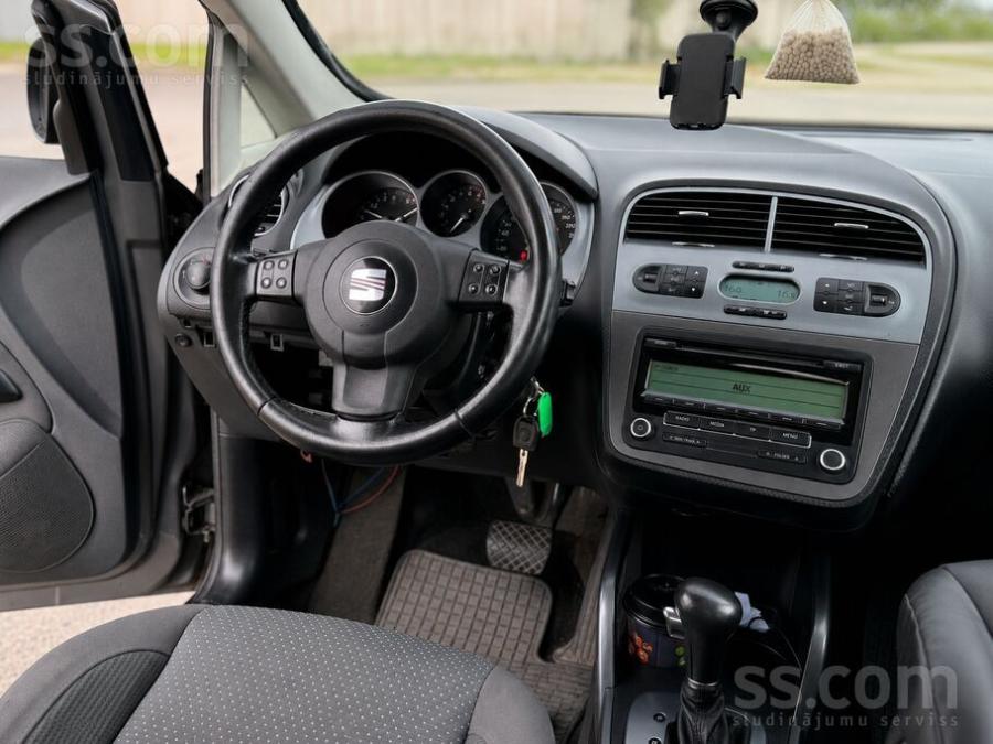 Pelēks SEAT Altea 2008 Rīga, ar dzinēja tilpumu 2.00 L un nobraukumu 358 tūkst. km par 900 €, foto 10 vietnē AUTOMOTO.COM.LV