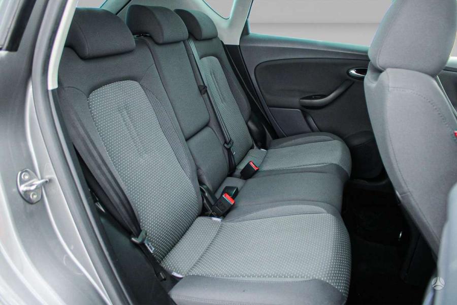Pelēks SEAT Altea 2008 Kauņa, ar dzinēja tilpumu 1.90 L un nobraukumu 276 tūkst. km par 2390 €, foto 15 vietnē AUTOMOTO.COM.LV