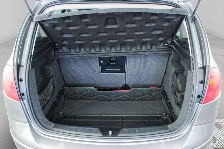 Pelēks SEAT Altea 2008 Kauņa, ar dzinēja tilpumu 1.90 L un nobraukumu 276 tūkst. km par 2390 €, foto 16 vietnē AUTOMOTO.COM.LV