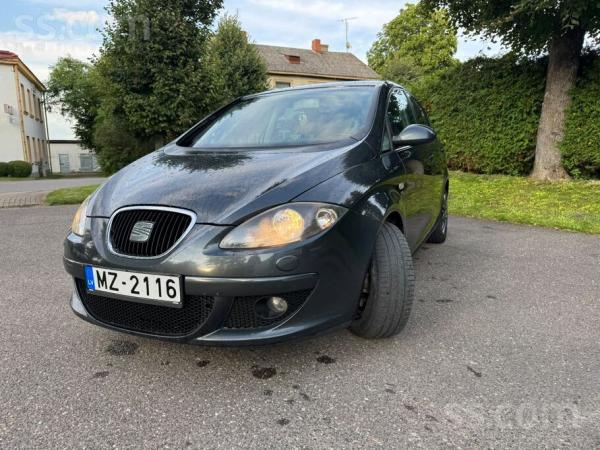 Grey SEAT Altea 2008 in Daugavpils, with an engine capacity of 2.00 L and mileage of 335 thousand km for 2100 €, photo 1 on AUTOMOTO.COM.LV