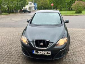 Pelēks SEAT Altea 2010 Kuldīga, ar dzinēja tilpumu 1.60 L un nobraukumu 289 tūkst. km par 3250 €, foto  vietnē AUTOMOTO.COM.LV