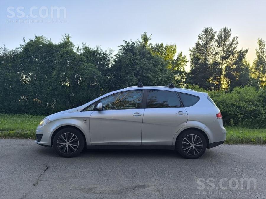 Pelēks SEAT Altea 2010 Rīga, ar dzinēja tilpumu 1.80 L un nobraukumu 283 tūkst. km par 3200 €, foto 1 vietnē AUTOMOTO.COM.LV