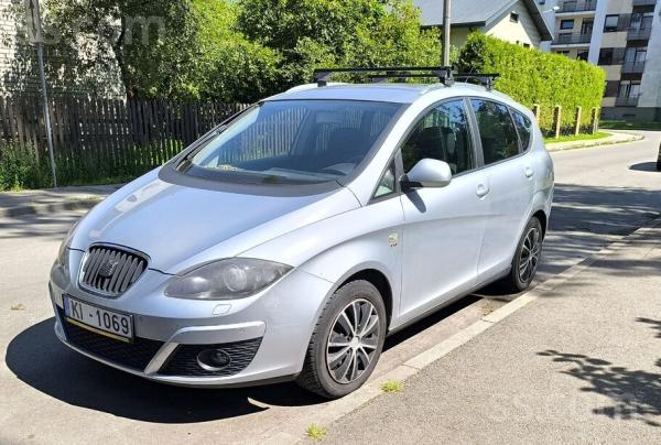 Grey SEAT Altea 2010 in Riga, with an engine capacity of 1.80 L and mileage of 284 thousand km for 2800 €, photo 2 on AUTOMOTO.COM.LV