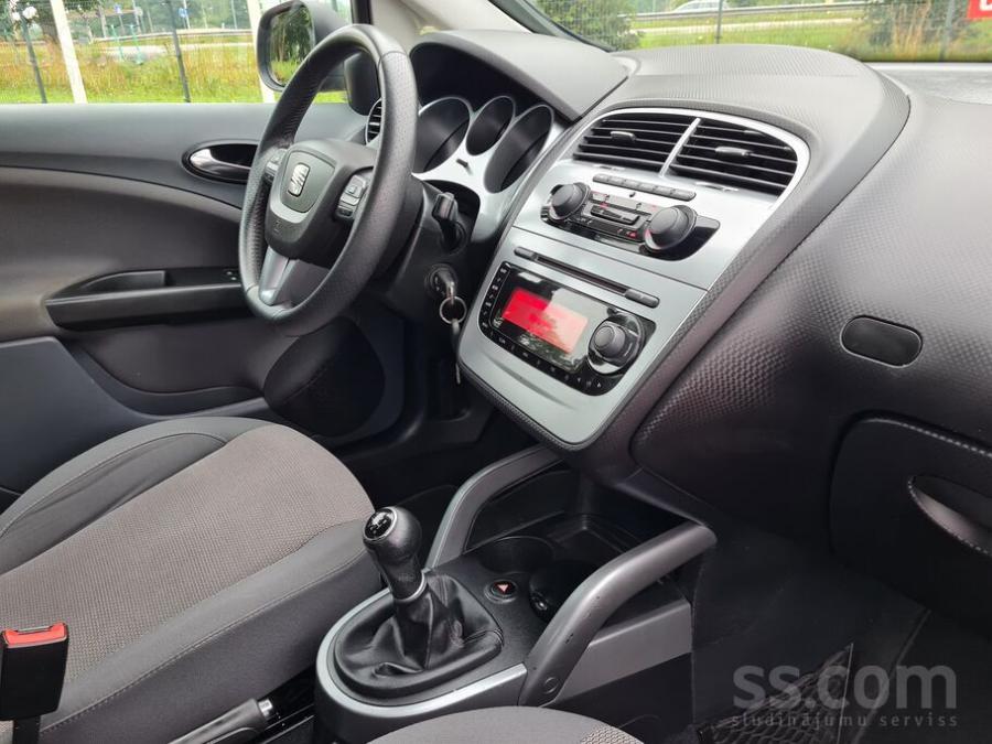 Grey SEAT Altea 2010 in Ogre, with an engine capacity of 1.40 L and mileage of 0 thousand km for 4770 €, photo 32 on AUTOMOTO.COM.LV