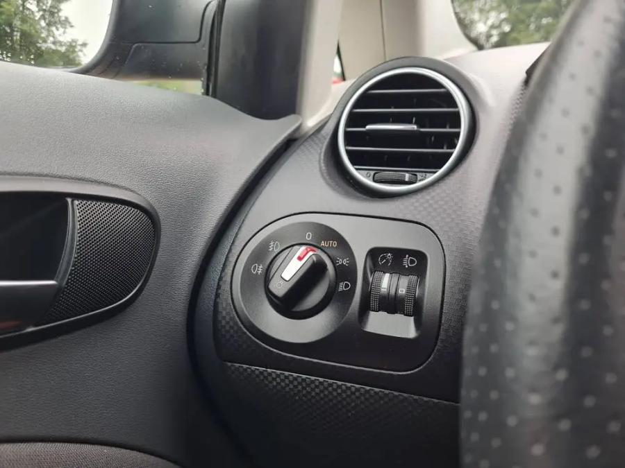 Pelēks SEAT Altea 2010 Ogre, ar dzinēja tilpumu 1.40 L un nobraukumu 205 tūkst. km par 4770 €, foto 19 vietnē AUTOMOTO.COM.LV